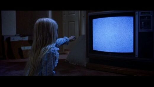 Poltergeist (1982) Review: A Classic Haunted House Horror That Still ...